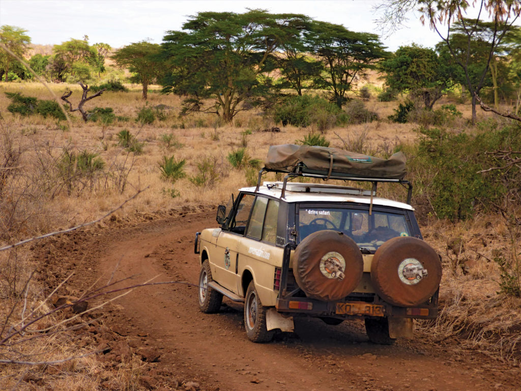 Classic And Tough: Expeditions in Range Rover Classics - Rovers Magazine