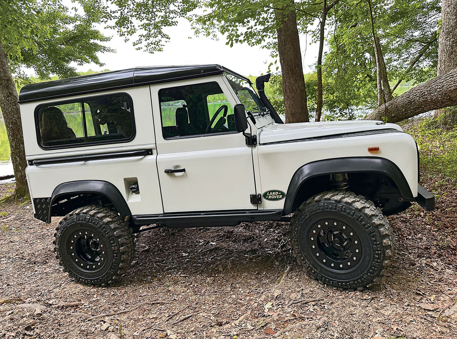 Rovers Magazine: America's Largest Land Rover Publication